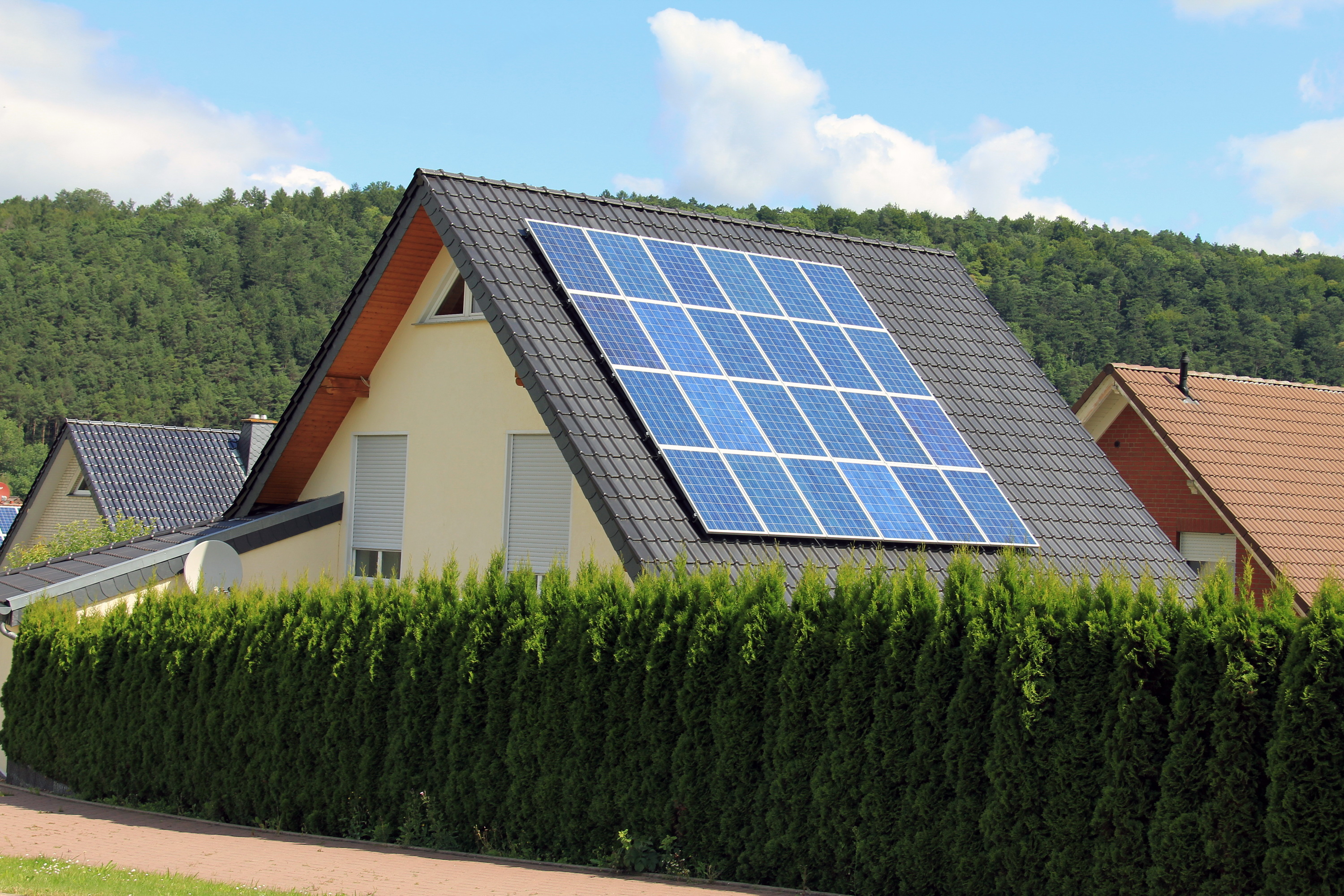 Solar PV System Benefits You Can't Ignore | The LeverEdge